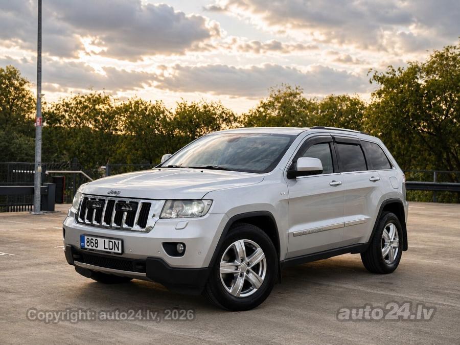 Pelēks Jeep Grand Cherokee 2011 Tartu, ar dzinēja tilpumu 3.00 L un nobraukumu 268 tūkst. km par 8590 €, foto 4 vietnē AUTOMOTO.COM.LV