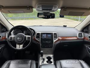 Pelēks Jeep Grand Cherokee 2011 Tartu, ar dzinēja tilpumu 3.00 L un nobraukumu 268 tūkst. km par 8590 €, foto 10 vietnē AUTOMOTO.COM.LV