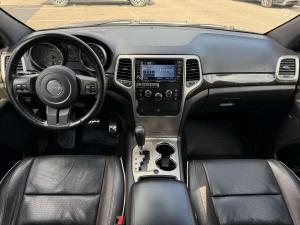 Pelēks Jeep Grand Cherokee 2011 Viļņa, ar dzinēja tilpumu 3.60 L un nobraukumu 216 tūkst. km par 6990 €, foto 26 vietnē AUTOMOTO.COM.LV