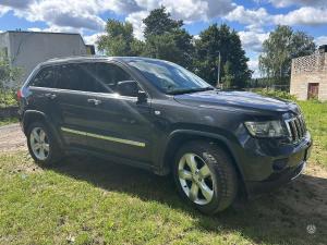 Pelēks Jeep Grand Cherokee 2011 Viļņa, ar dzinēja tilpumu 2.99 L un nobraukumu 166 tūkst. km par 8600 €, foto 5 vietnē AUTOMOTO.COM.LV