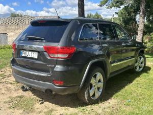 Pelēks Jeep Grand Cherokee 2011 Viļņa, ar dzinēja tilpumu 2.99 L un nobraukumu 166 tūkst. km par 8600 €, foto 6 vietnē AUTOMOTO.COM.LV