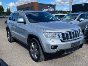 Grey Jeep Grand Cherokee 2011 in Panevezys, with an engine capacity of 2.99 L and mileage of 155 thousand km for 8500 €, photo  on AUTOMOTO.COM.LV