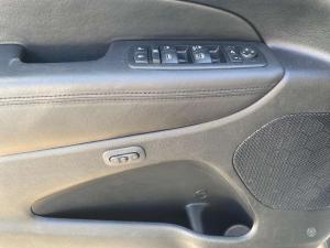 Grey Jeep Grand Cherokee 2011 in Panevezys, with an engine capacity of 2.99 L and mileage of 155 thousand km for 8500 €, photo 9 on AUTOMOTO.COM.LV