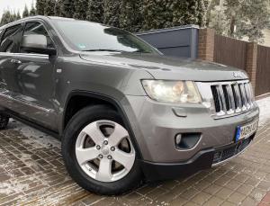 Grey Jeep Grand Cherokee 2012 in Marijampole, with an engine capacity of 2.99 L and mileage of 243 thousand km for 8850 €, photo 7 on AUTOMOTO.COM.LV