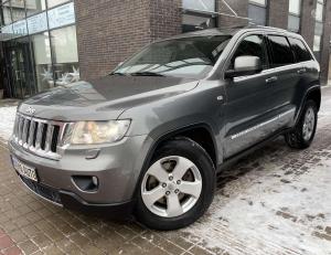 Grey Jeep Grand Cherokee 2012 in Marijampole, with an engine capacity of 2.99 L and mileage of 243 thousand km for 8850 €, photo 8 on AUTOMOTO.COM.LV