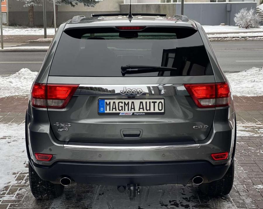 Grey Jeep Grand Cherokee 2012 in Marijampole, with an engine capacity of 2.99 L and mileage of 243 thousand km for 8850 €, photo 16 on AUTOMOTO.COM.LV