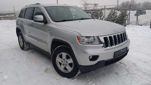 Grey Jeep Grand Cherokee 2012 in Siauliai, with an engine capacity of 3.60 L and mileage of 303 thousand km for 7400 €, photo  on AUTOMOTO.COM.LV