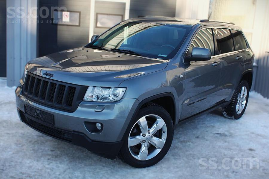 Grey Jeep Grand Cherokee 2012 in Riga, with an engine capacity of 3.00 L and mileage of 0 thousand km for 10990 €, photo 1 on AUTOMOTO.COM.LV