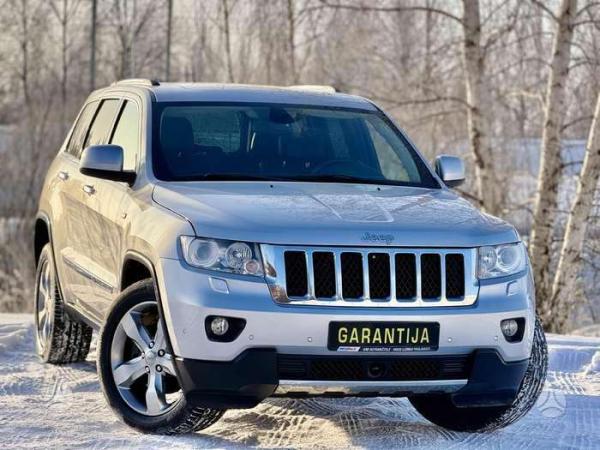 Grey Jeep Grand Cherokee 2012 in Siauliai, with an engine capacity of 2.99 L and mileage of 244 thousand km for 10950 €, photo 1 on AUTOMOTO.COM.LV