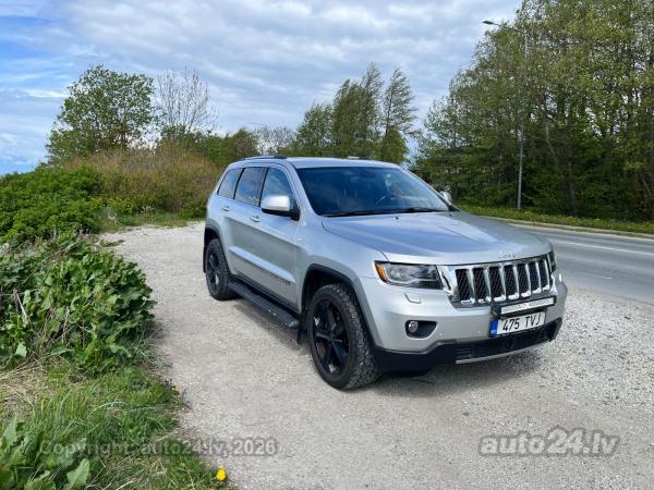 Pelēks Jeep Grand Cherokee 2012 Tallina, ar dzinēja tilpumu 3.00 L un nobraukumu 260 tūkst. km par 6900 €, foto 4 vietnē AUTOMOTO.COM.LV
