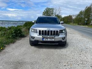 Grey Jeep Grand Cherokee 2012 in Tallinn, with an engine capacity of 3.00 L and mileage of 260 thousand km for 6900 €, photo 6 on AUTOMOTO.COM.LV
