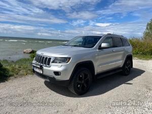 Grey Jeep Grand Cherokee 2012 in Tallinn, with an engine capacity of 3.00 L and mileage of 260 thousand km for 6900 €, photo 17 on AUTOMOTO.COM.LV