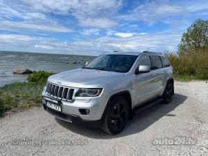 Grey Jeep Grand Cherokee 2012 in Tallinn, with an engine capacity of 3.00 L and mileage of 260 thousand km for 6900 €, photo 18 on AUTOMOTO.COM.LV