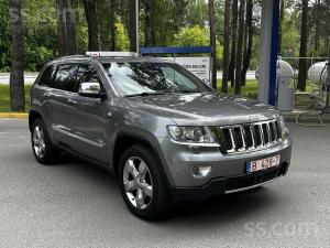 Pelēks Jeep Grand Cherokee 2012 Rīga, ar dzinēja tilpumu 3.00 L un nobraukumu 262 tūkst. km par 8399 €, foto 3 vietnē AUTOMOTO.COM.LV