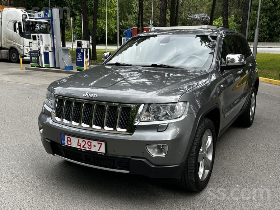 Pelēks Jeep Grand Cherokee 2012 Rīga, ar dzinēja tilpumu 3.00 L un nobraukumu 262 tūkst. km par 8399 €, foto 6 vietnē AUTOMOTO.COM.LV