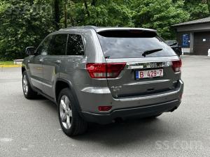 Pelēks Jeep Grand Cherokee 2012 Rīga, ar dzinēja tilpumu 3.00 L un nobraukumu 262 tūkst. km par 8399 €, foto 7 vietnē AUTOMOTO.COM.LV