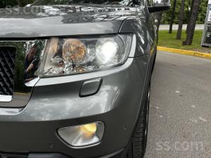 Pelēks Jeep Grand Cherokee 2012 Rīga, ar dzinēja tilpumu 3.00 L un nobraukumu 262 tūkst. km par 8399 €, foto 16 vietnē AUTOMOTO.COM.LV