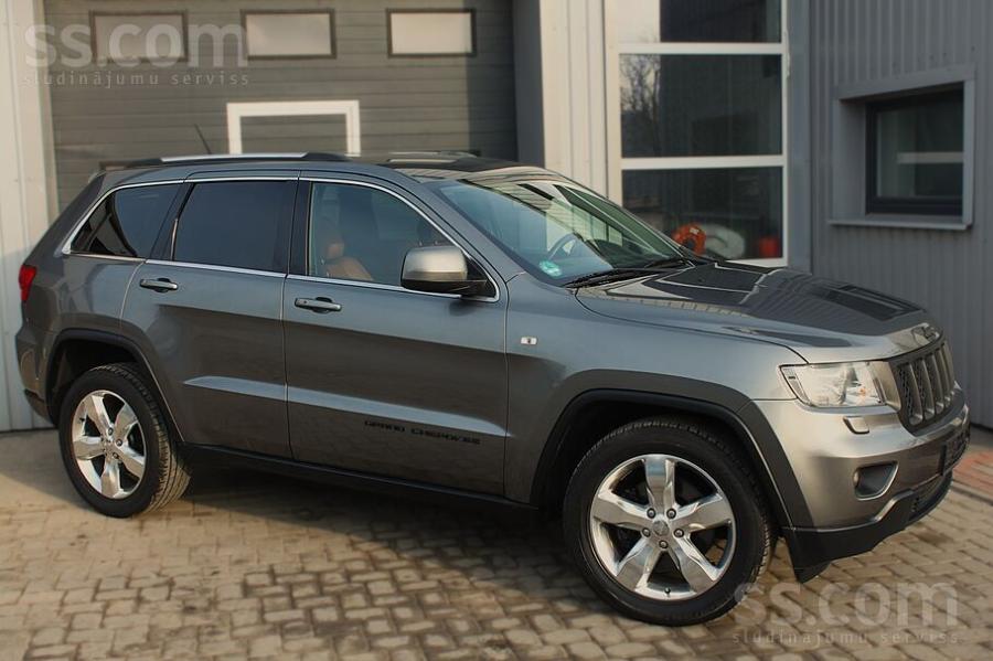 Grey Jeep Grand Cherokee 2012 in Riga, with an engine capacity of 3.00 L and mileage of 0 thousand km for 10990 €, photo 6 on AUTOMOTO.COM.LV