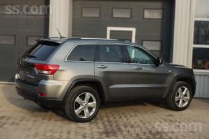 Grey Jeep Grand Cherokee 2012 in Riga, with an engine capacity of 3.00 L and mileage of 0 thousand km for 10990 €, photo 7 on AUTOMOTO.COM.LV