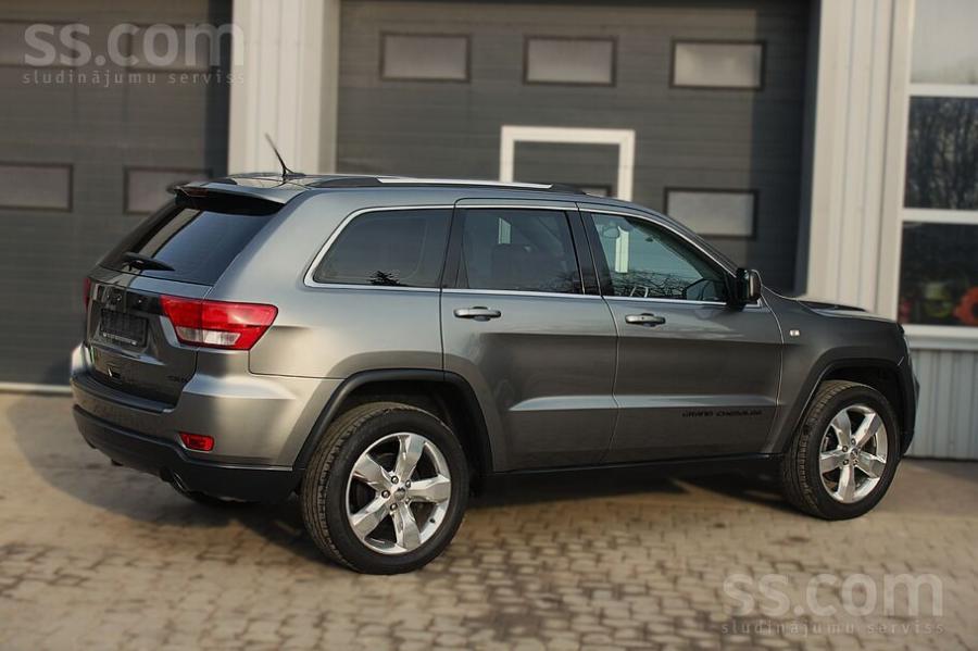 Grey Jeep Grand Cherokee 2012 in Riga, with an engine capacity of 3.00 L and mileage of 0 thousand km for 10990 €, photo 7 on AUTOMOTO.COM.LV