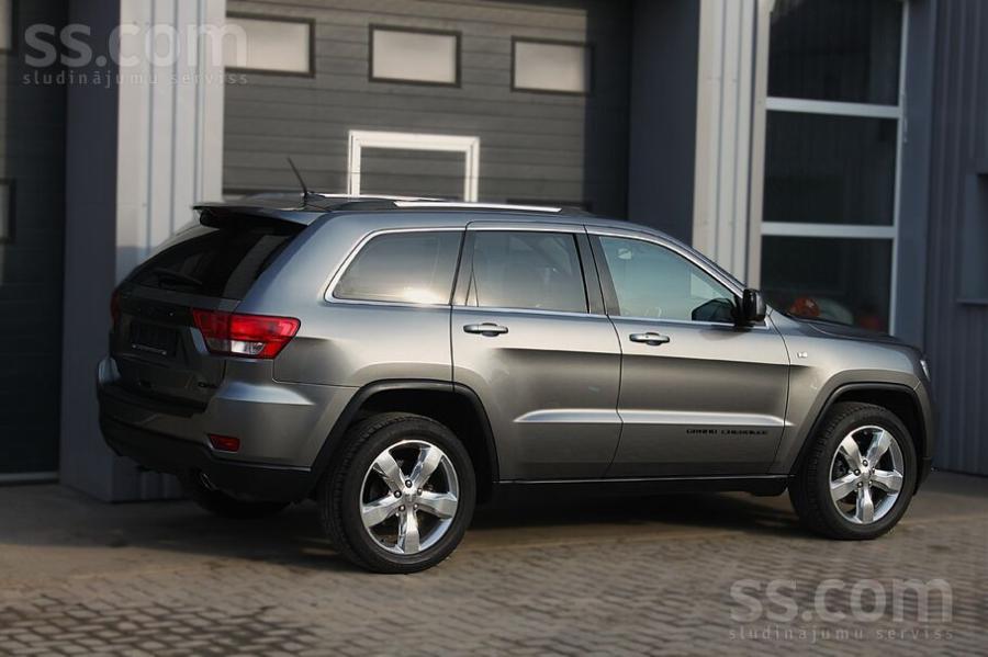 Grey Jeep Grand Cherokee 2012 in Riga, with an engine capacity of 3.00 L and mileage of 0 thousand km for 10990 €, photo 8 on AUTOMOTO.COM.LV