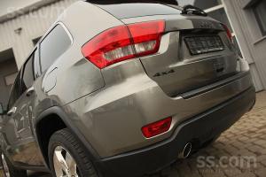 Grey Jeep Grand Cherokee 2012 in Riga, with an engine capacity of 3.00 L and mileage of 0 thousand km for 10990 €, photo 16 on AUTOMOTO.COM.LV