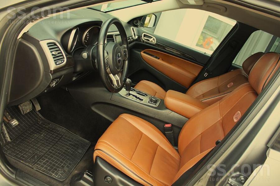 Grey Jeep Grand Cherokee 2012 in Riga, with an engine capacity of 3.00 L and mileage of 0 thousand km for 10990 €, photo 17 on AUTOMOTO.COM.LV