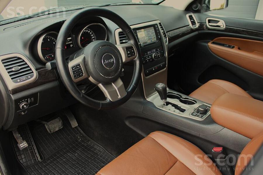 Grey Jeep Grand Cherokee 2012 in Riga, with an engine capacity of 3.00 L and mileage of 0 thousand km for 10990 €, photo 23 on AUTOMOTO.COM.LV