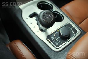 Grey Jeep Grand Cherokee 2012 in Riga, with an engine capacity of 3.00 L and mileage of 0 thousand km for 10990 €, photo 24 on AUTOMOTO.COM.LV