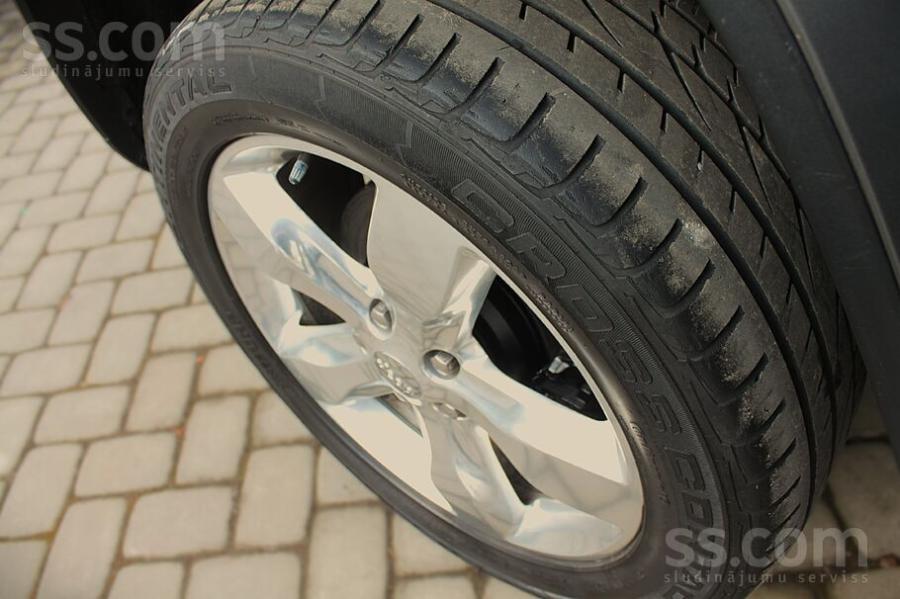 Grey Jeep Grand Cherokee 2012 in Riga, with an engine capacity of 3.00 L and mileage of 0 thousand km for 10990 €, photo 35 on AUTOMOTO.COM.LV