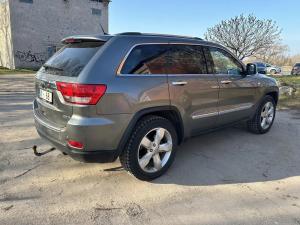 Grey Jeep Grand Cherokee 2012 in Grobiņa, with an engine capacity of 3.00 L and mileage of 314 thousand km for 9000 €, photo 22 on AUTOMOTO.COM.LV