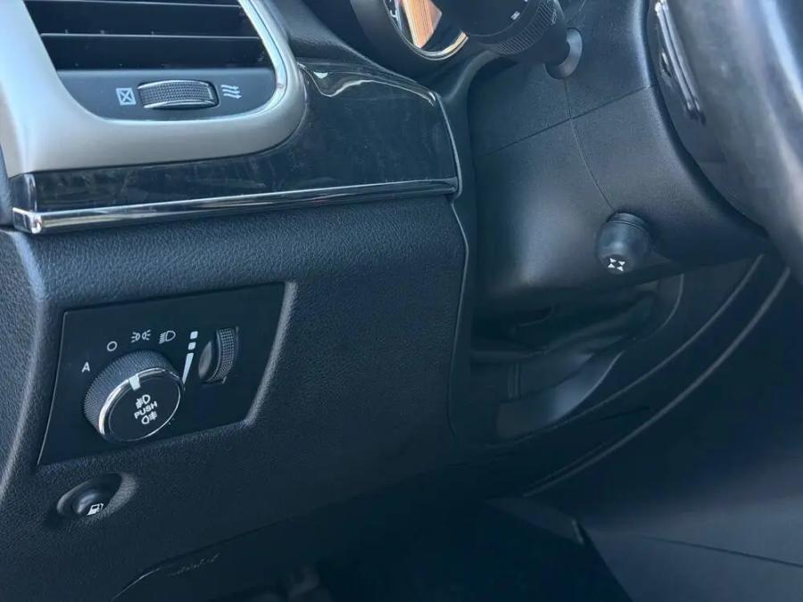 Pelēks Jeep Grand Cherokee 2012 Rīga, ar dzinēja tilpumu 3.00 L un nobraukumu 221 tūkst. km par 9980 €, foto 11 vietnē AUTOMOTO.COM.LV