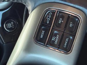 Pelēks Jeep Grand Cherokee 2012 Rīga, ar dzinēja tilpumu 3.00 L un nobraukumu 221 tūkst. km par 9980 €, foto 20 vietnē AUTOMOTO.COM.LV