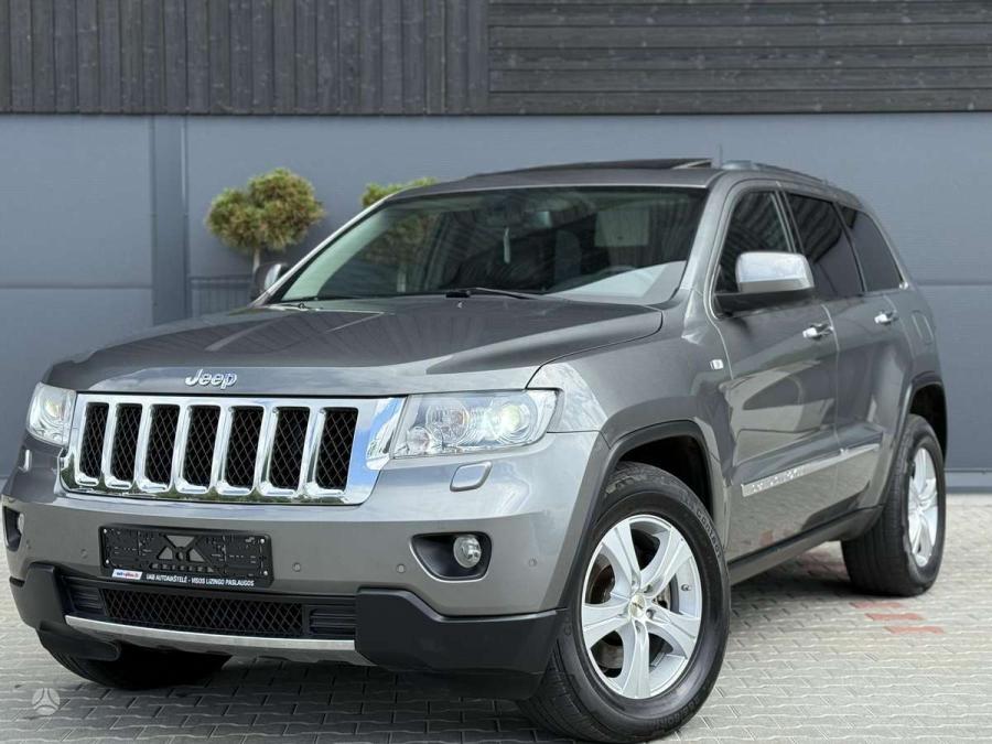 Pelēks Jeep Grand Cherokee 2012 Šauļi, ar dzinēja tilpumu 2.99 L un nobraukumu 172 tūkst. km par 10999 €, foto 3 vietnē AUTOMOTO.COM.LV