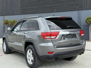 Pelēks Jeep Grand Cherokee 2012 Šauļi, ar dzinēja tilpumu 2.99 L un nobraukumu 172 tūkst. km par 10999 €, foto 10 vietnē AUTOMOTO.COM.LV