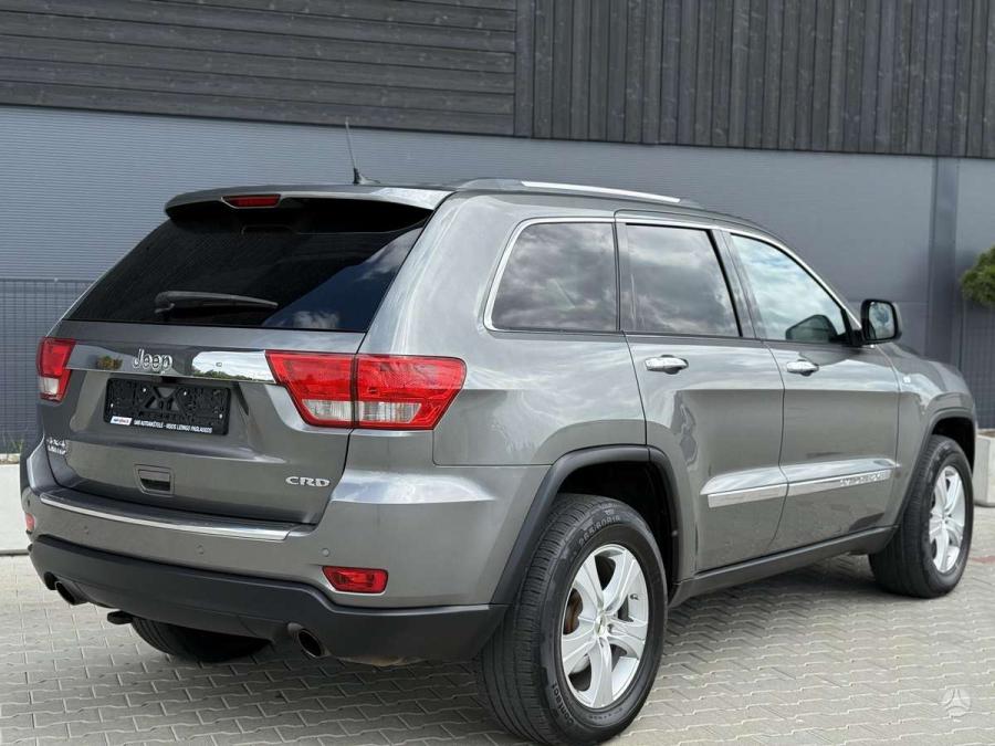 Pelēks Jeep Grand Cherokee 2012 Šauļi, ar dzinēja tilpumu 2.99 L un nobraukumu 172 tūkst. km par 10999 €, foto 11 vietnē AUTOMOTO.COM.LV