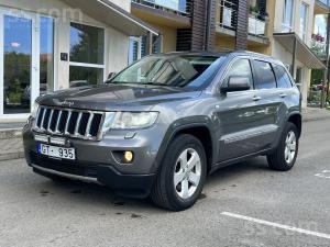 Pelēks Jeep Grand Cherokee 2012 Rīga, ar dzinēja tilpumu 3.00 L un nobraukumu 280 tūkst. km par 7990 €, foto  vietnē AUTOMOTO.COM.LV