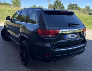 Pelēks Jeep Grand Cherokee 2012 Kauņa, ar dzinēja tilpumu 2.99 L un nobraukumu 225 tūkst. km par 8650 €, foto 3 vietnē AUTOMOTO.COM.LV