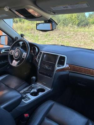 Pelēks Jeep Grand Cherokee 2012 Kauņa, ar dzinēja tilpumu 2.99 L un nobraukumu 225 tūkst. km par 8650 €, foto 9 vietnē AUTOMOTO.COM.LV