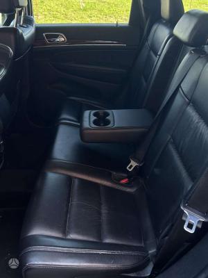 Pelēks Jeep Grand Cherokee 2012 Kauņa, ar dzinēja tilpumu 2.99 L un nobraukumu 225 tūkst. km par 8650 €, foto 17 vietnē AUTOMOTO.COM.LV