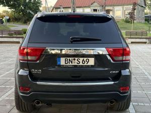 Grey Jeep Grand Cherokee 2012 in Raseiniai, with an engine capacity of 2.99 L and mileage of 226 thousand km for 8550 €, photo 7 on AUTOMOTO.COM.LV