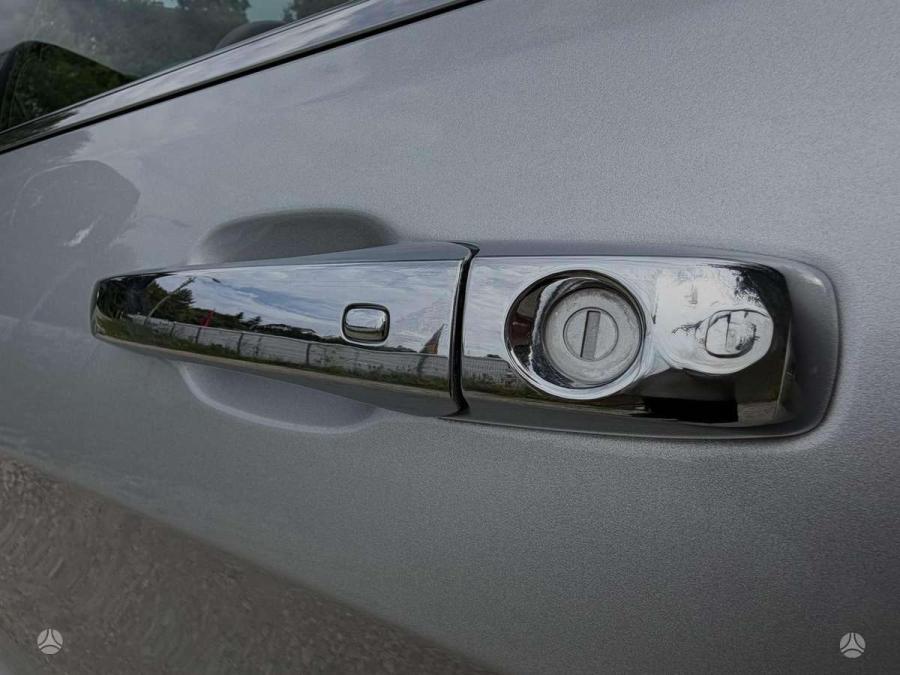 Pelēks Jeep Grand Cherokee 2012 Šauļi, ar dzinēja tilpumu 2.99 L un nobraukumu 166 tūkst. km par 10950 €, foto 23 vietnē AUTOMOTO.COM.LV