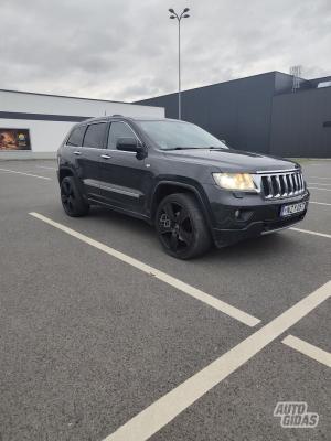 Grey Jeep Grand Cherokee 2012 in Kaunas, with an engine capacity of 3.00 L and mileage of 227 thousand km for 9100 €, photo  on AUTOMOTO.COM.LV