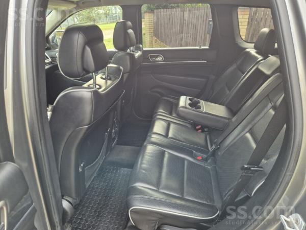Pelēks Jeep Grand Cherokee 2012 Rīga, ar dzinēja tilpumu 3.00 L un nobraukumu 345 tūkst. km par 7500 €, foto 8 vietnē AUTOMOTO.COM.LV