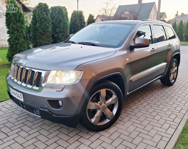 Pelēks Jeep Grand Cherokee 2012 Radviliškis, ar dzinēja tilpumu 3.00 L un nobraukumu 253 tūkst. km par 7700 €, foto 4 vietnē AUTOMOTO.COM.LV