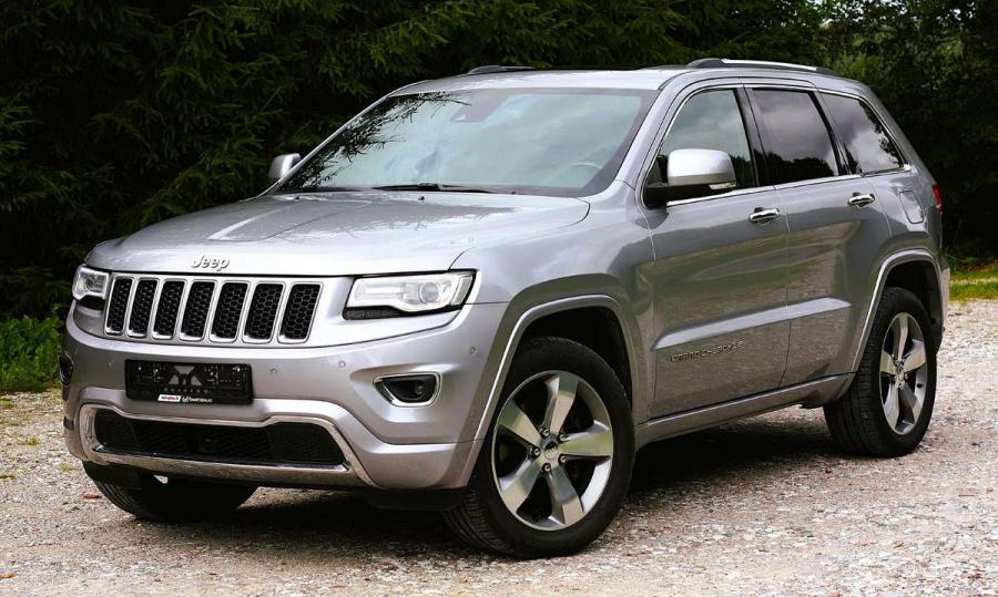 Grey Jeep Grand Cherokee 2013 in Kretinga, with an engine capacity of 2.99 L and mileage of 198 thousand km for 14499 €, photo 5 on AUTOMOTO.COM.LV