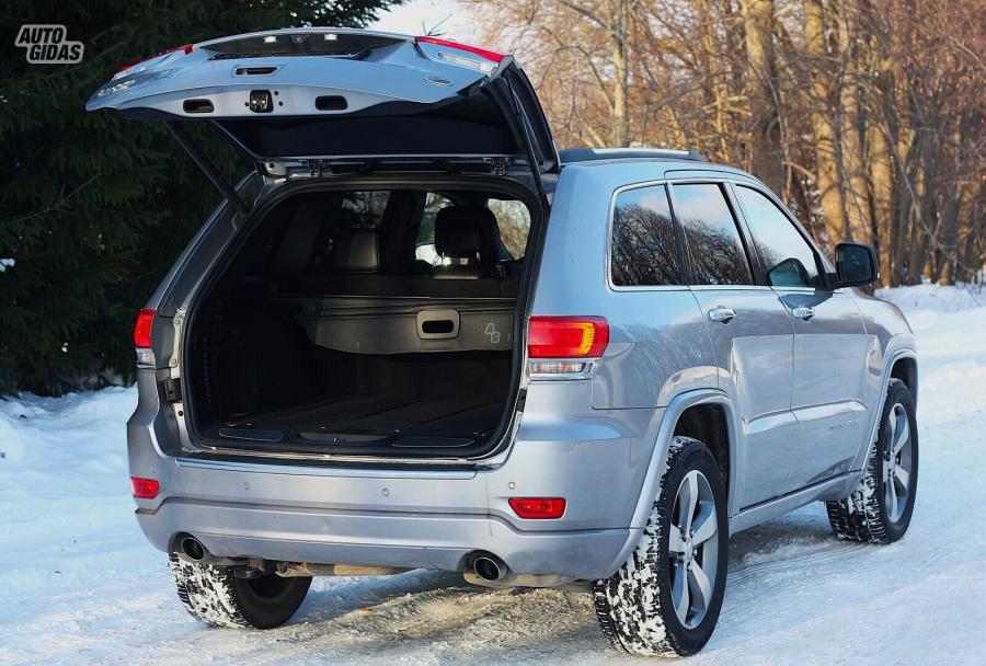 Grey Jeep Grand Cherokee 2013 in Petrikaiciai, with an engine capacity of 3.00 L and mileage of 198 thousand km for 13999 €, photo 16 on AUTOMOTO.COM.LV