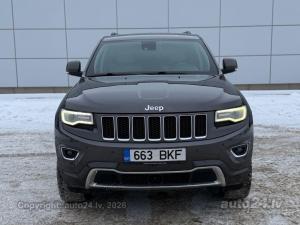 Pelēks Jeep Grand Cherokee 2013 Tartu, ar dzinēja tilpumu 3.00 L un nobraukumu 290 tūkst. km par 8700 €, foto 2 vietnē AUTOMOTO.COM.LV