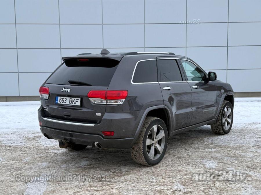 Pelēks Jeep Grand Cherokee 2013 Tartu, ar dzinēja tilpumu 3.00 L un nobraukumu 290 tūkst. km par 8700 €, foto 6 vietnē AUTOMOTO.COM.LV