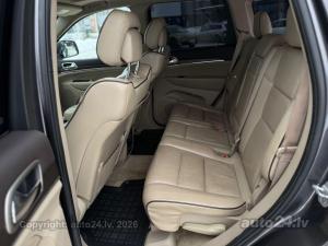 Pelēks Jeep Grand Cherokee 2013 Tartu, ar dzinēja tilpumu 3.00 L un nobraukumu 290 tūkst. km par 8700 €, foto 9 vietnē AUTOMOTO.COM.LV